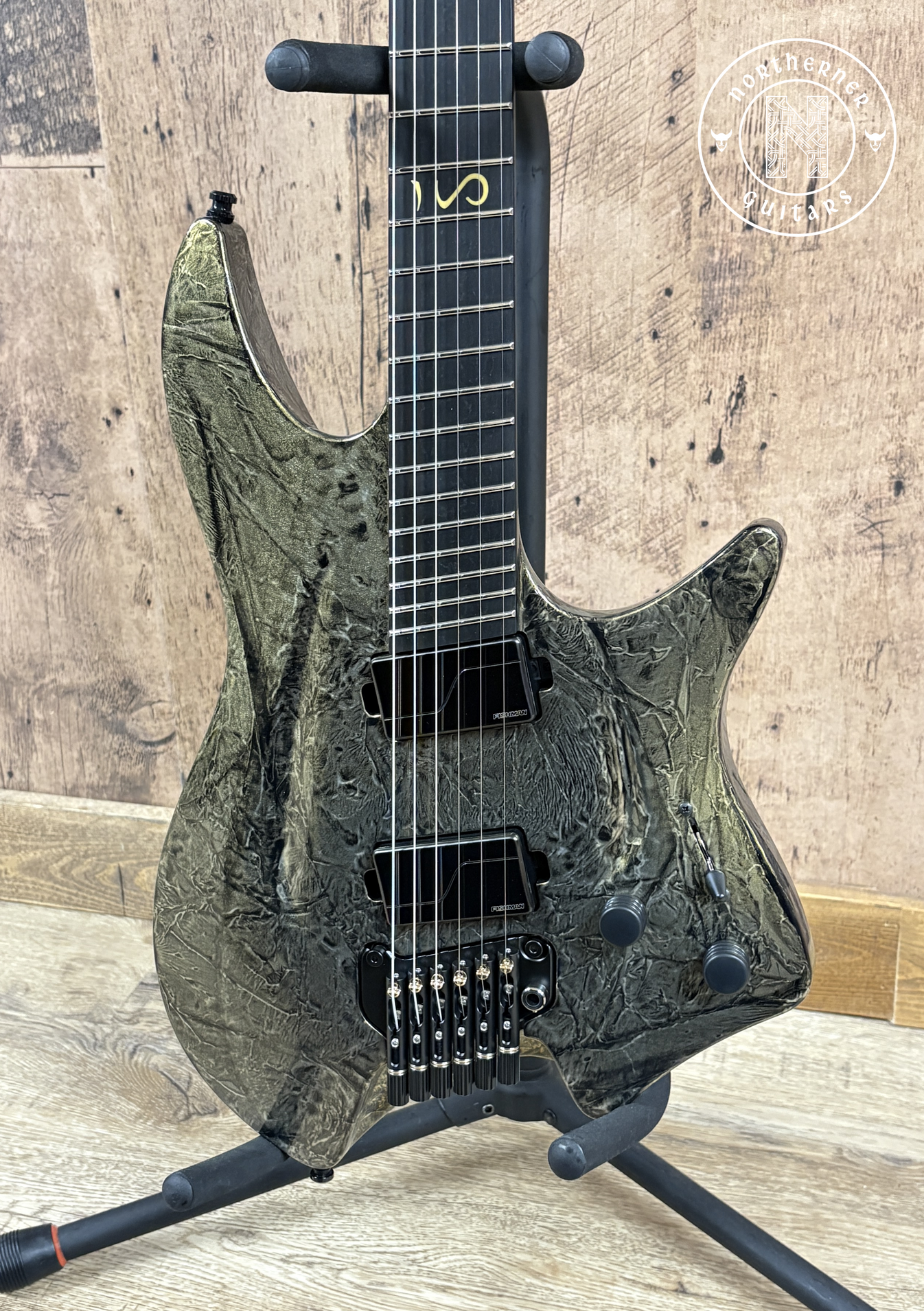 NEW Aristides H/06 Gold Marble Gloss – Northerner Guitars